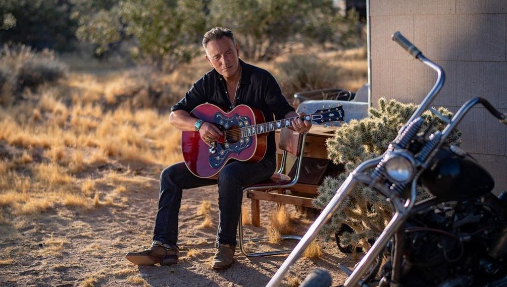 Bruce Springsteen jokes about moving to Ireland after US election - VIP ...