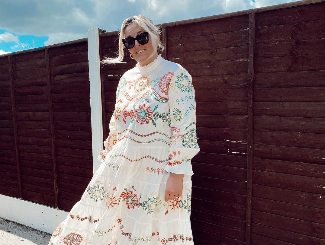 Style Secrets with Kelly Fitzsimons: "A crisp white tee is a must. If ...