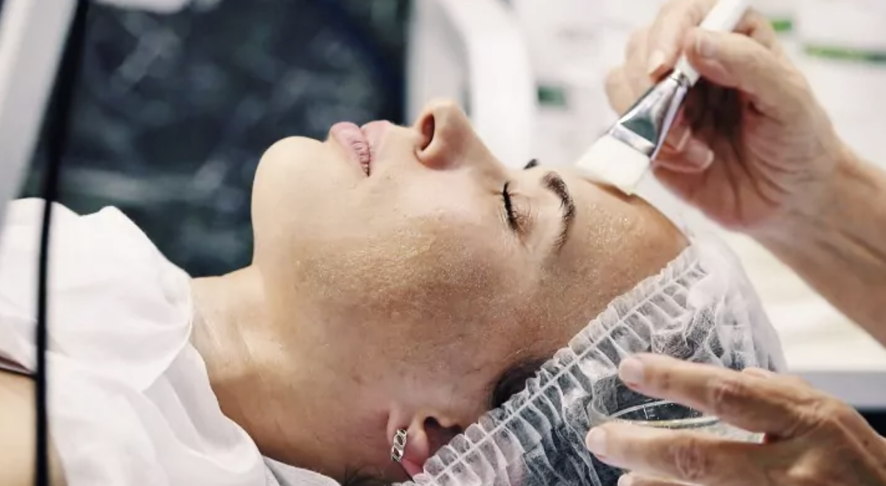 How to achieve a salon style facial at home, according to a skincare ...