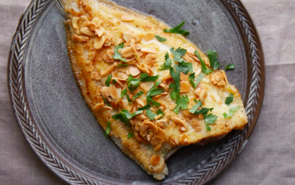 Need some dinner inspo? Try this Lemon Sole with Toasted Almonds - VIP ...